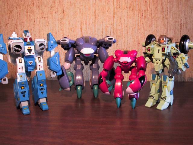 Robotech Collections, Varitechs, et Mechas